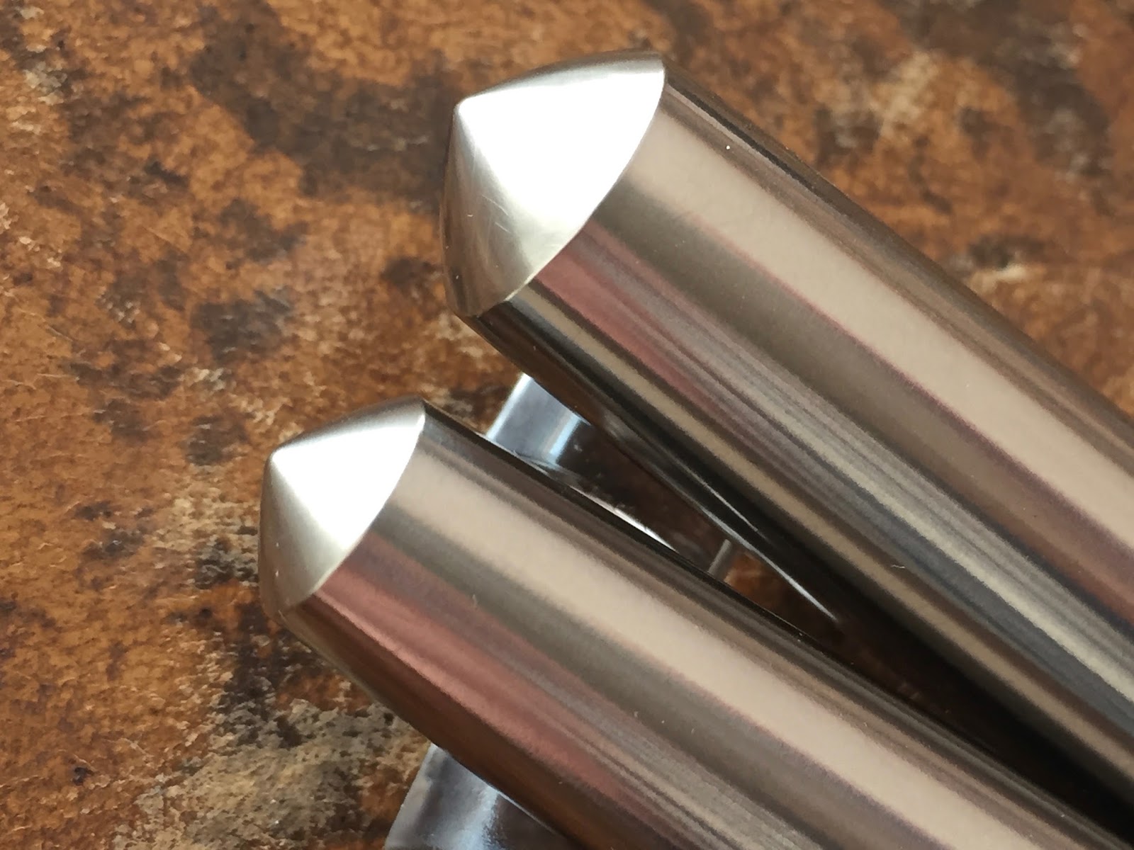 El Pajarete Orquidiado: Namisu Nova Titanium: "Heavy Metal"