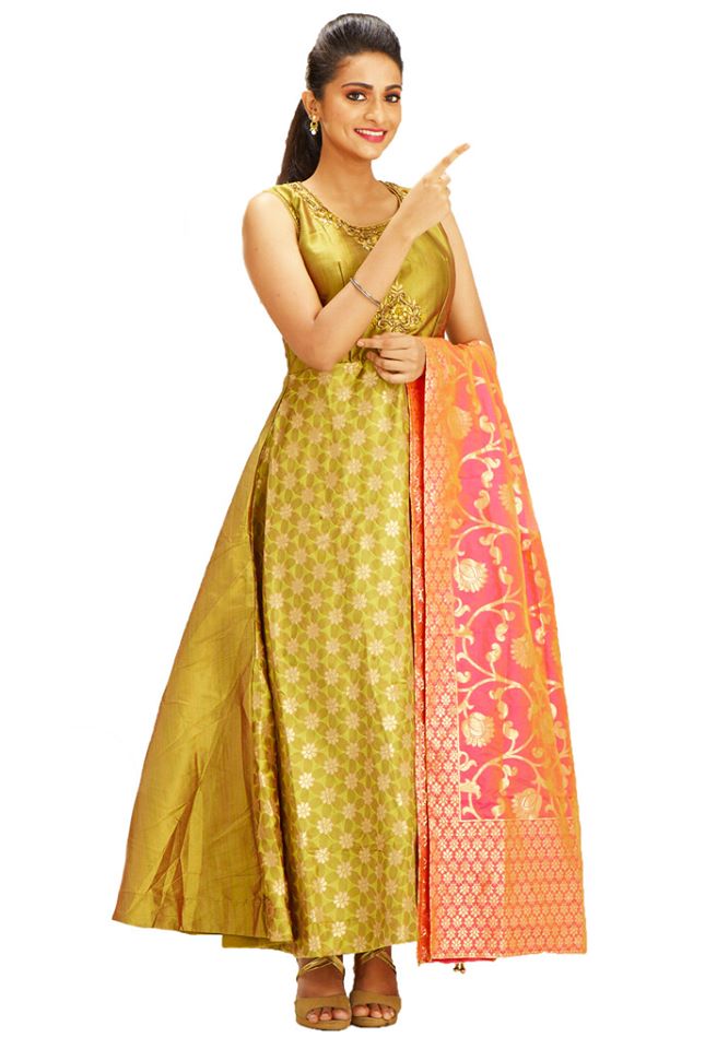 Latest Readymade Silk Cotton Chudithar Collections.