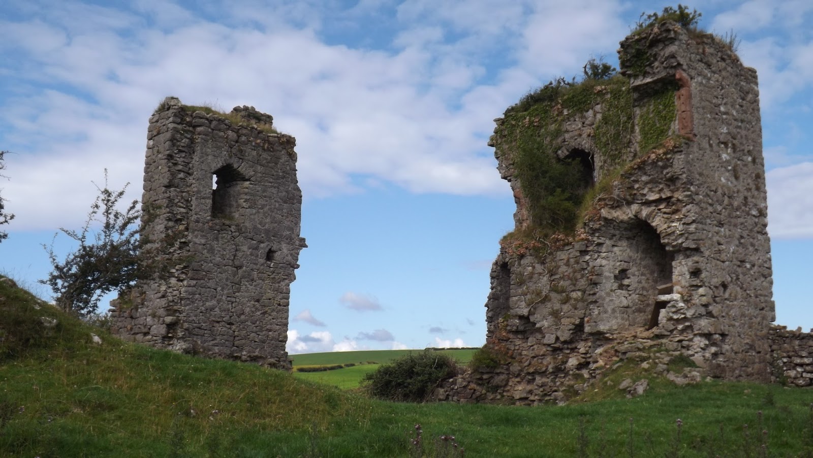 The castles, towers and fortified buildings of Cumbria: Gleaston Castle ...