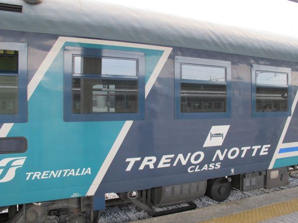 Paris to Venice, Overnight Train | Prêt à Voyager