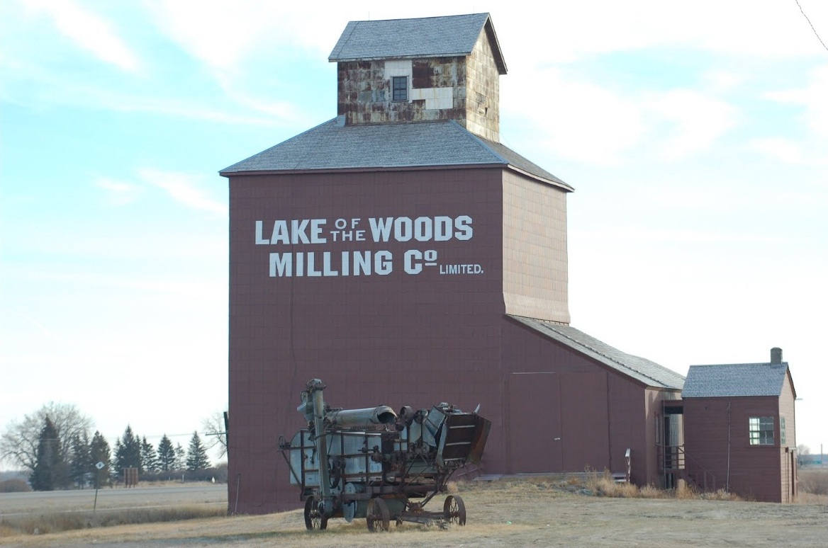 The Blog Fodder: Remembering the Farm: Prairie Elevators - the Sequal