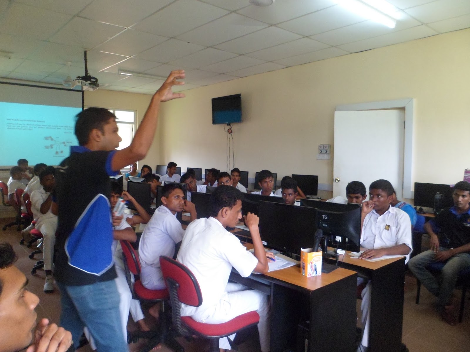 ICT Seminar for the Students who are Following the A/L Technology ...