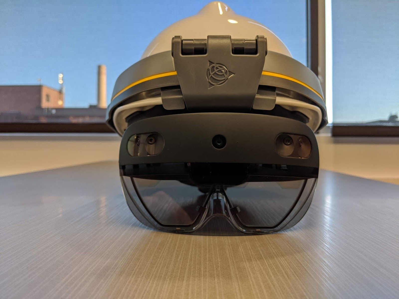 BIM Chapters: Trimble XR10 with Microsoft HoloLens 2 Unboxing Video