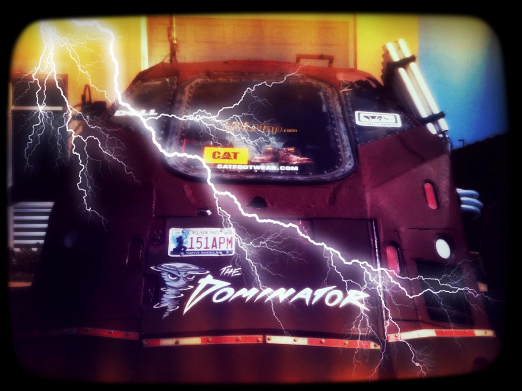 iPhone Photography: THE ORIGINAL DOMINATOR