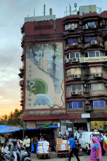 Mumbai Daily: Mural