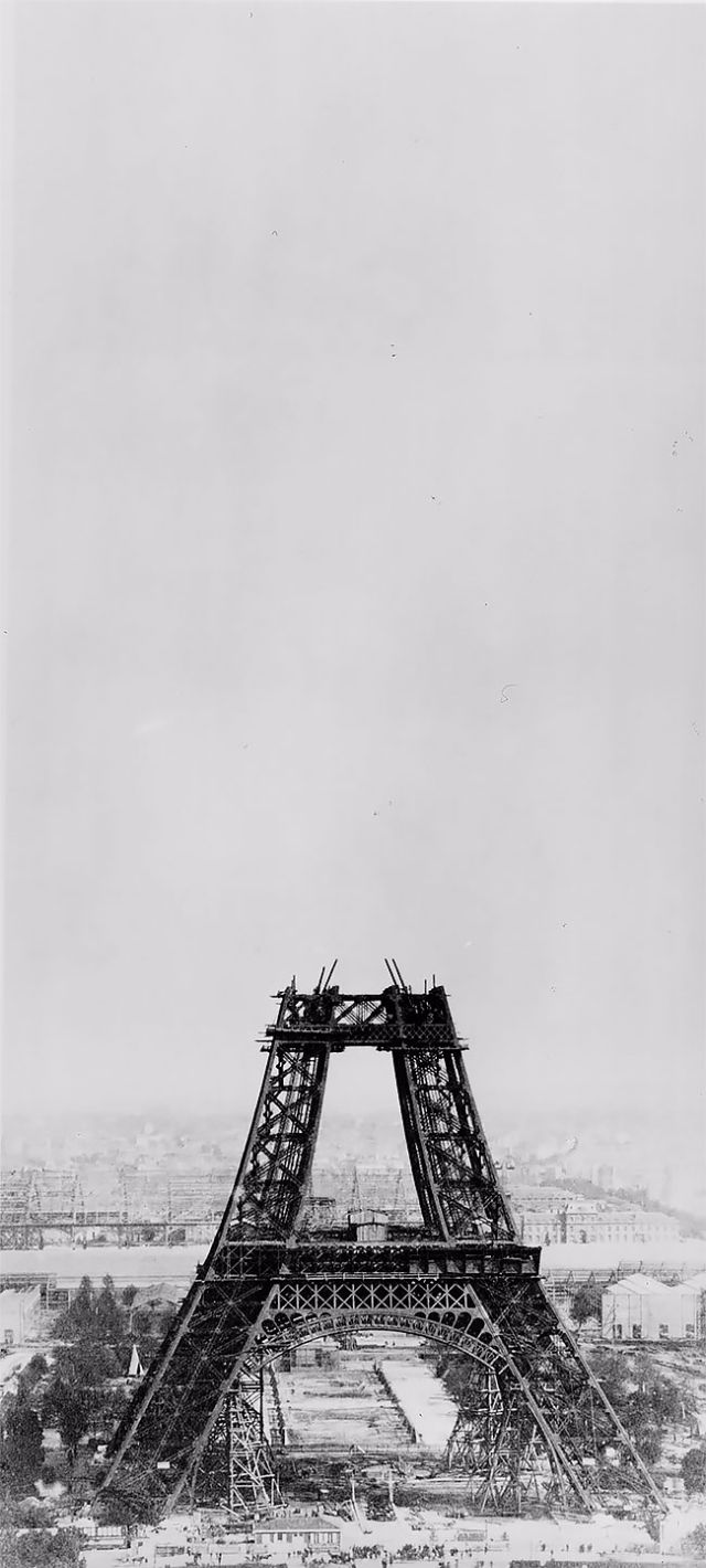 Eiffel Tower Under Construction: Amazing Historical Photos Show the ...