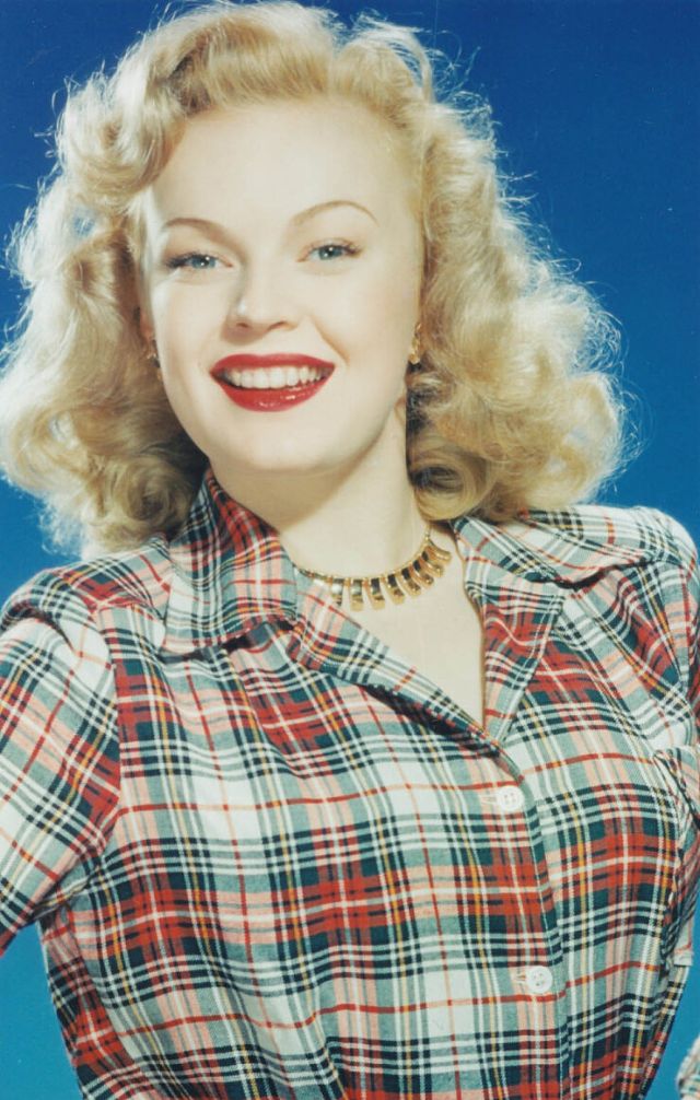 30 Glamorous Color Photos of June Haver in the 1940s and ’50s ~ Vintage ...