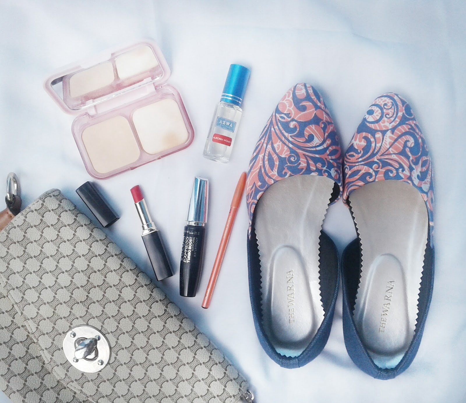 The Warna,Kolaborasi Kain Khas Indonesia Dalam Sepatu - Mutmuthea's Blog