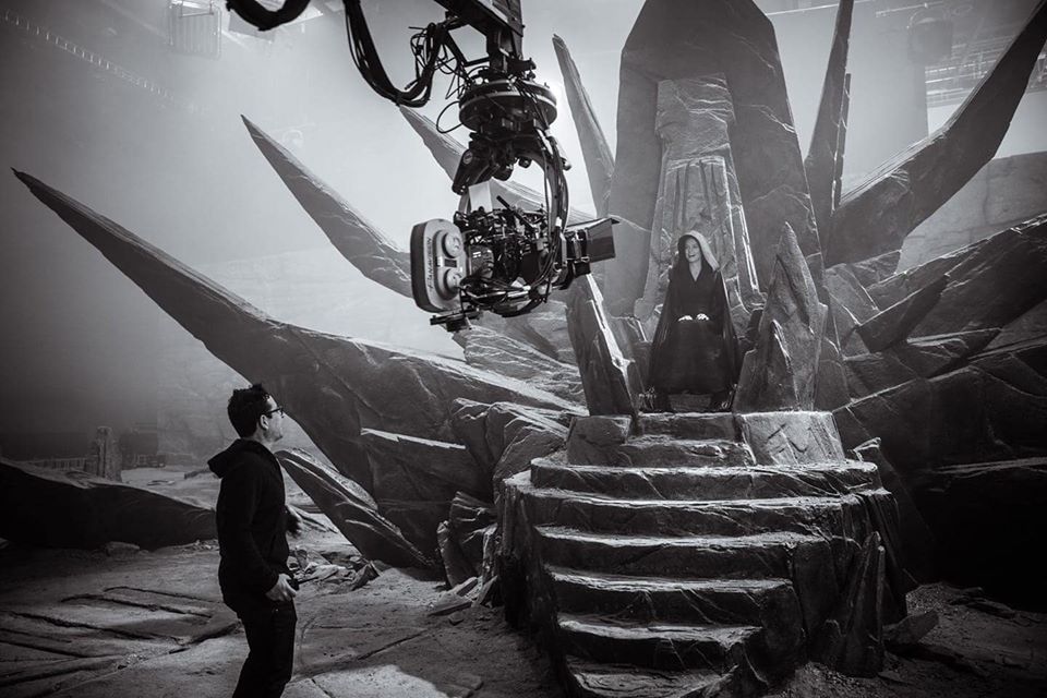 STAR WARS AFICIONADO WEBSITE: EPISODE IX: EMPRESS REY!