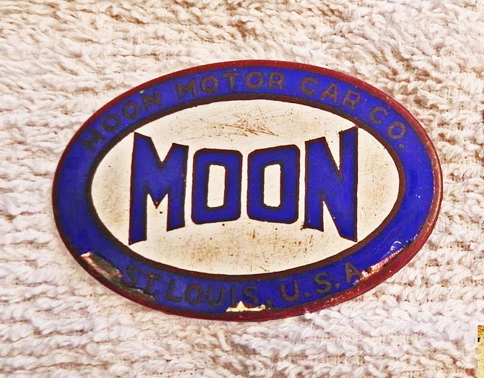 American Auto Emblems: MOON