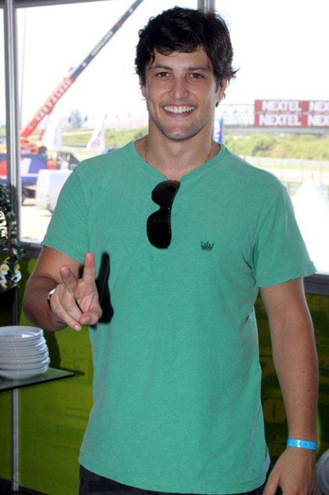 Miaus: Alexandre Slaviero