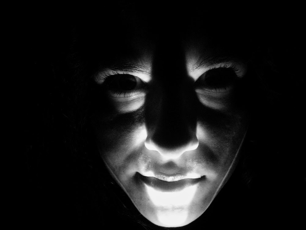 -Cuando hablamos sobre el miedo, podemos decir "miedo a" y "miedo de"