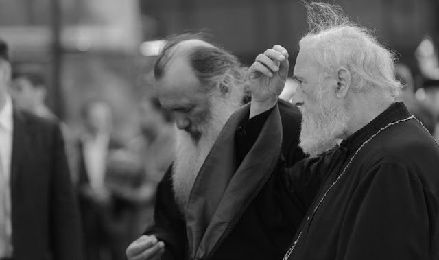 Making the Sign Of The Cross - The Catalog of Good Deeds