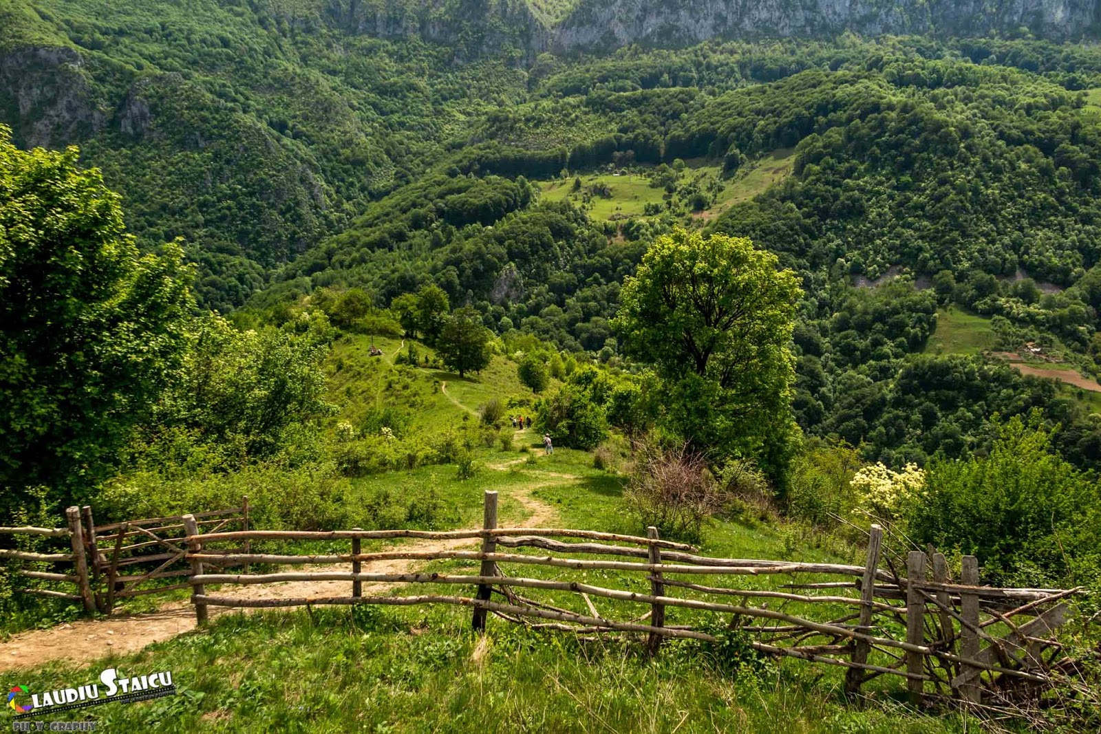Satul Inelet - Valea Cernei