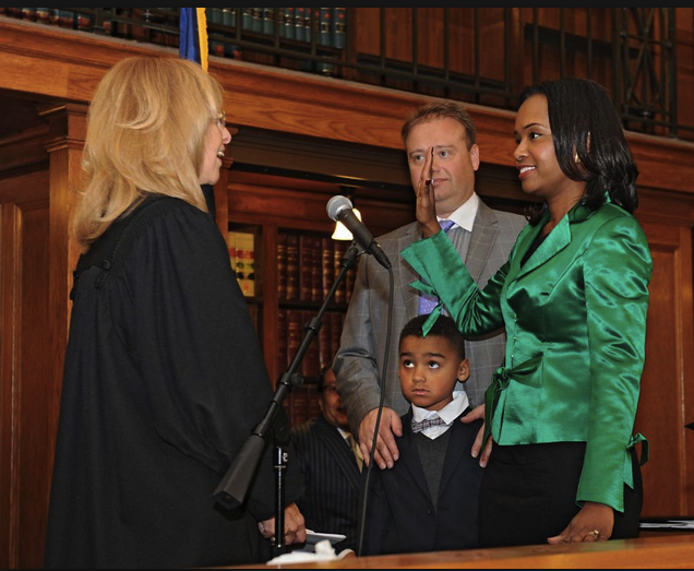 Independence of Representation in Court and Judicial Accountability in ...