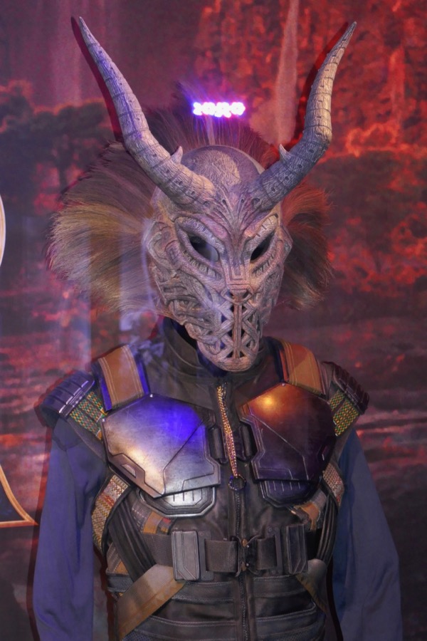 Hollywood Movie Costumes and Props: Michael B. Jordan's Killmonger ...