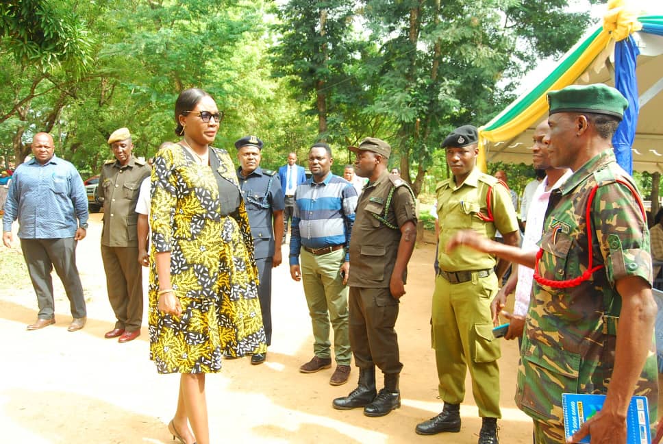 DC BASILA MWANUKUZI AKABIDHIWA OFISI KOROGWE. -habari mpya leo 2025 ...