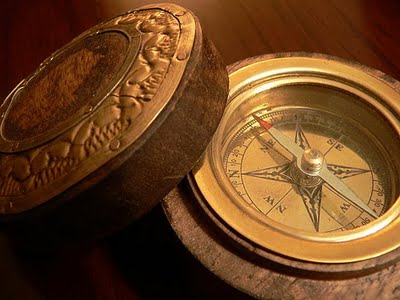 Paseando por la Historia: El origen de la brújula