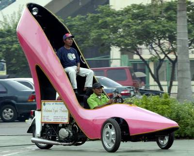 Mobil Sepatu 1000cc Ini Bisa Ngebut Lho