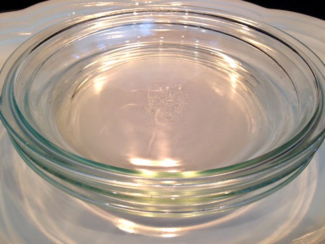 MAY DAYS: 10 Uses For A Glass Pie Plate