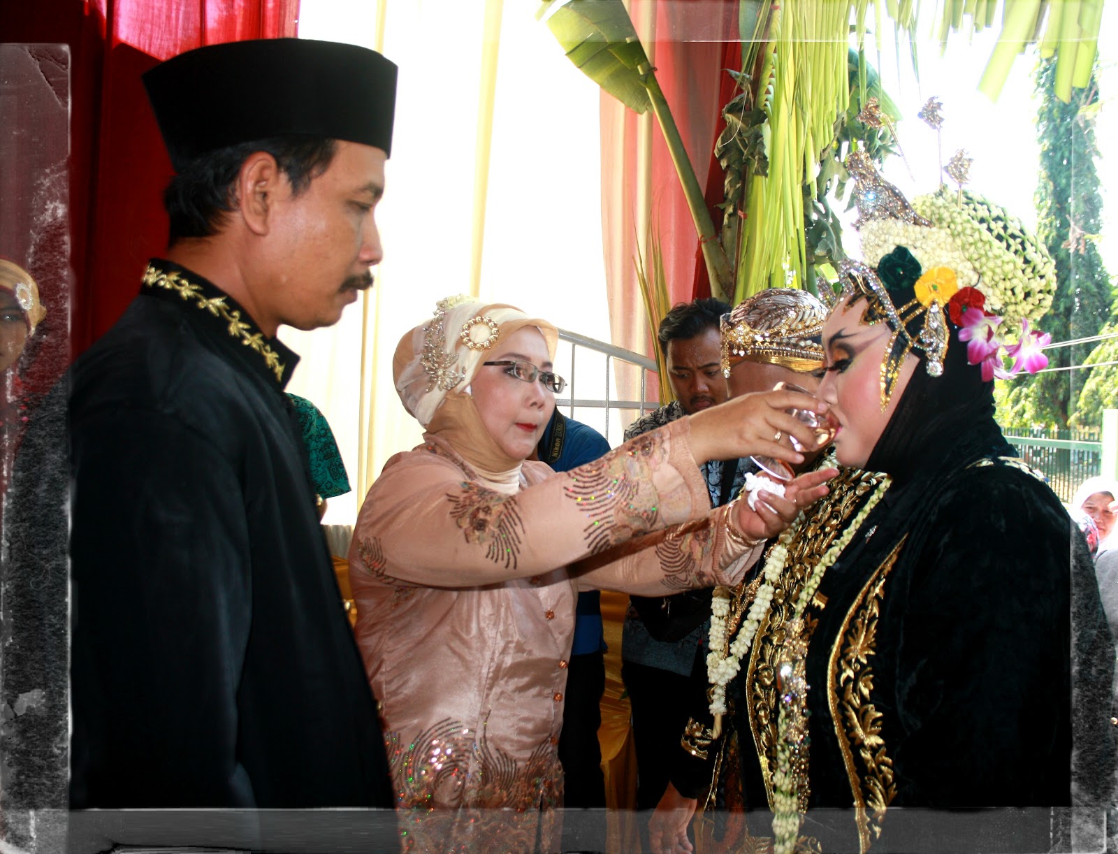 Tahap Demi Tahap Prosesi Temu Manten