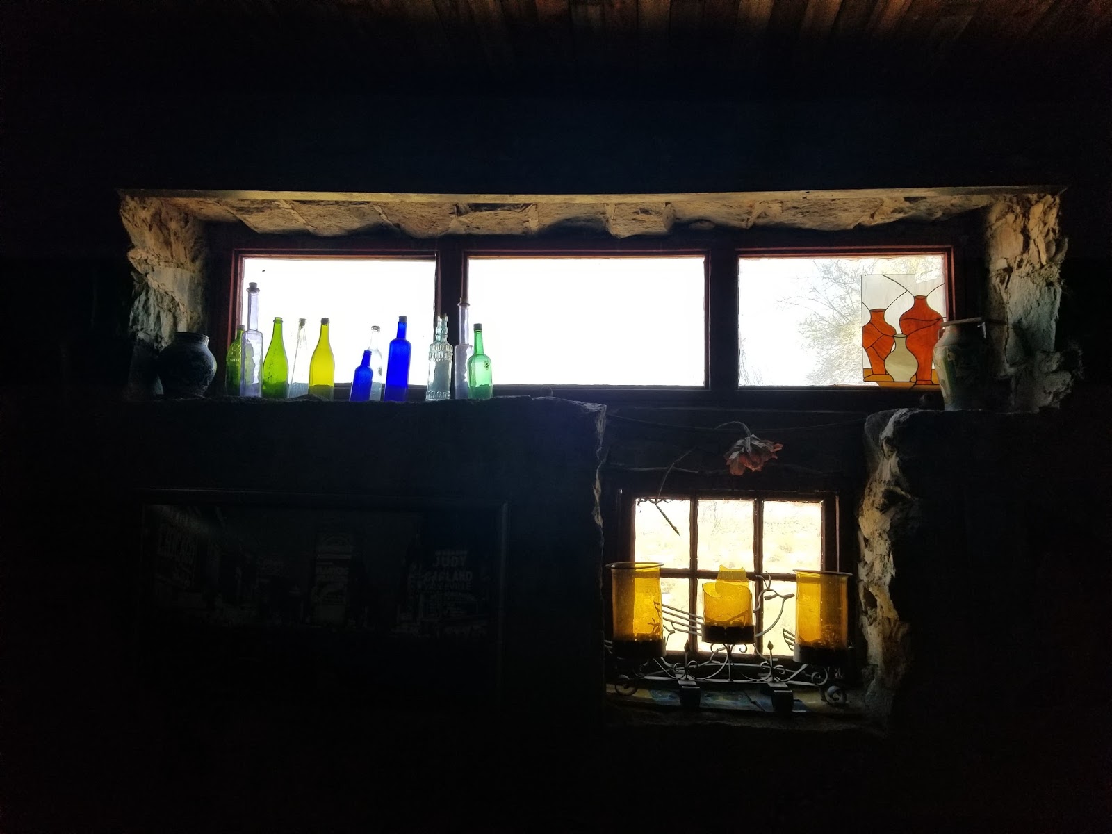 Mystery Castle: Bizarre Windows