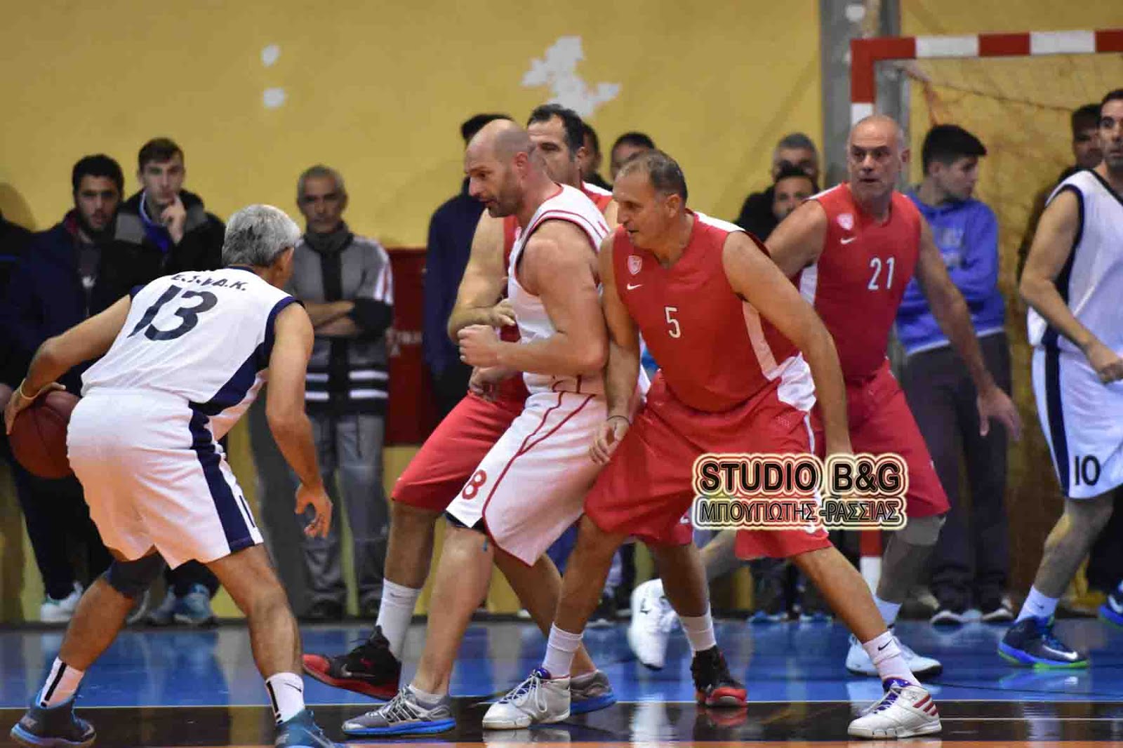 Αργολικός Ποιμήν: ΦΙΛΑΝΘΡΩΠΙΚΟΣ ΑΓΩΝΑΣ ΜΠΑΣΚΕΤ ΠΑΛΑΙΜΑΧΩΝ ΟΛΥΜΠΙΑΚΟΥ ...