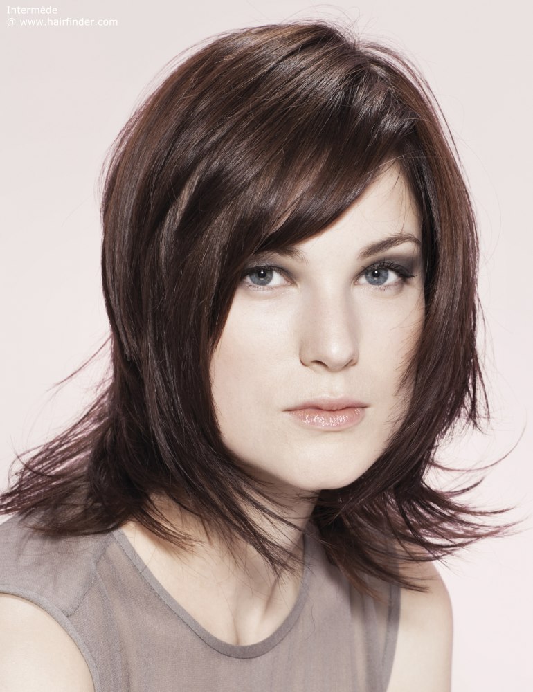 Fashionable: Medium long hairstyles 04
