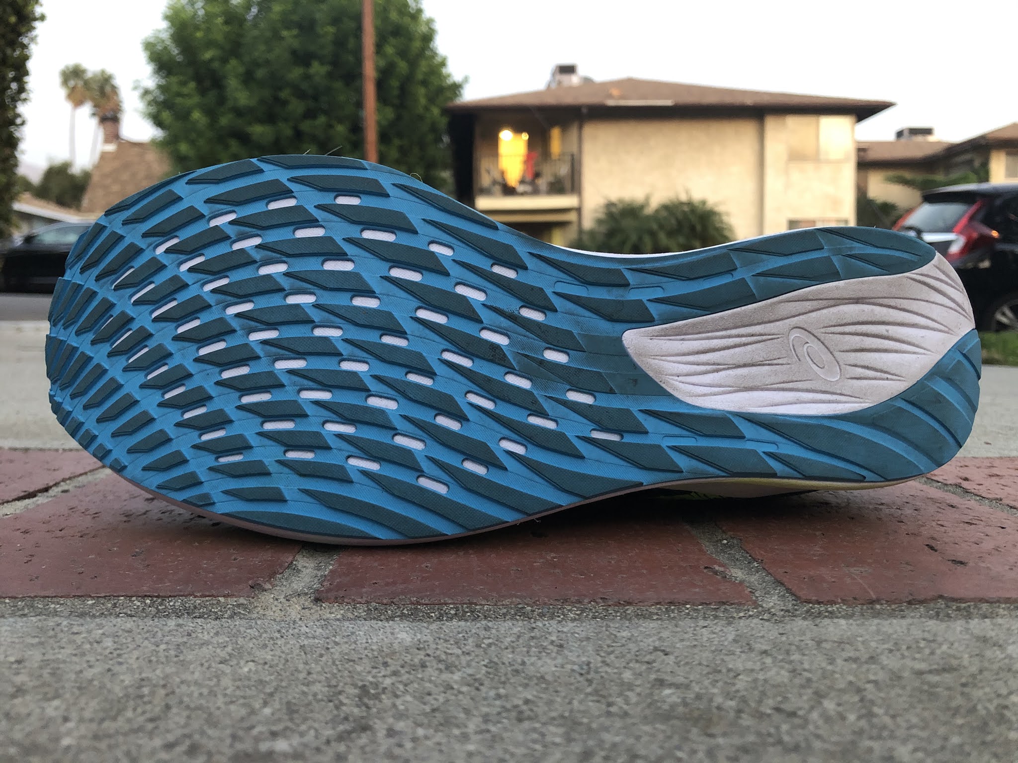 ASICS Hyper Speed Review - DOCTORS OF RUNNING