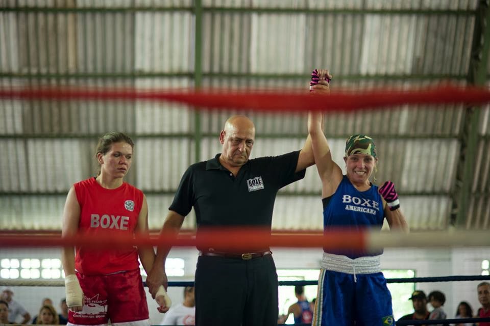 BOXE EM NOTICIAS: WALMIR REGO E MELHOR ARBITRO