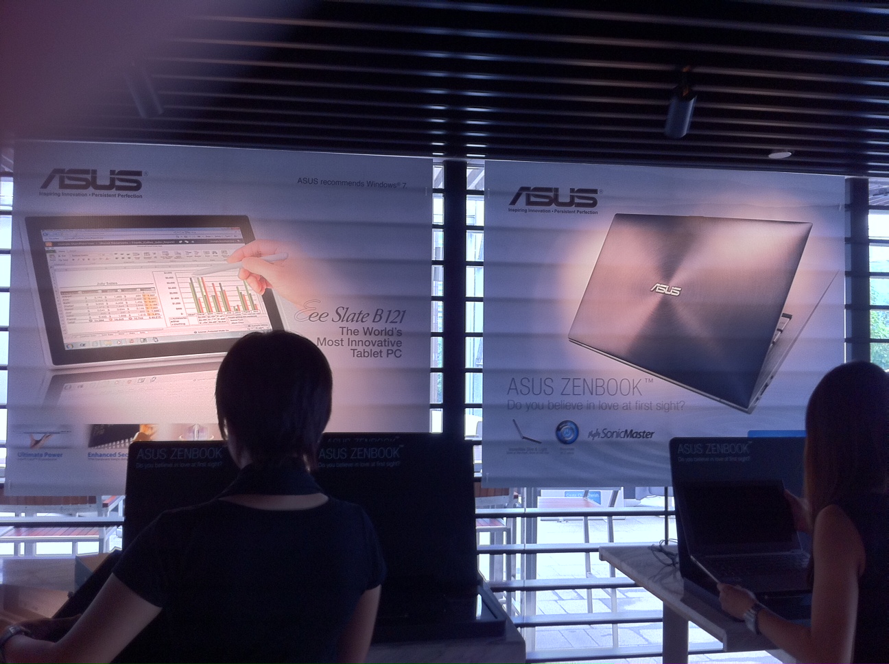 New Horizons - FlamezGraphics Portfolio: Asus product launch