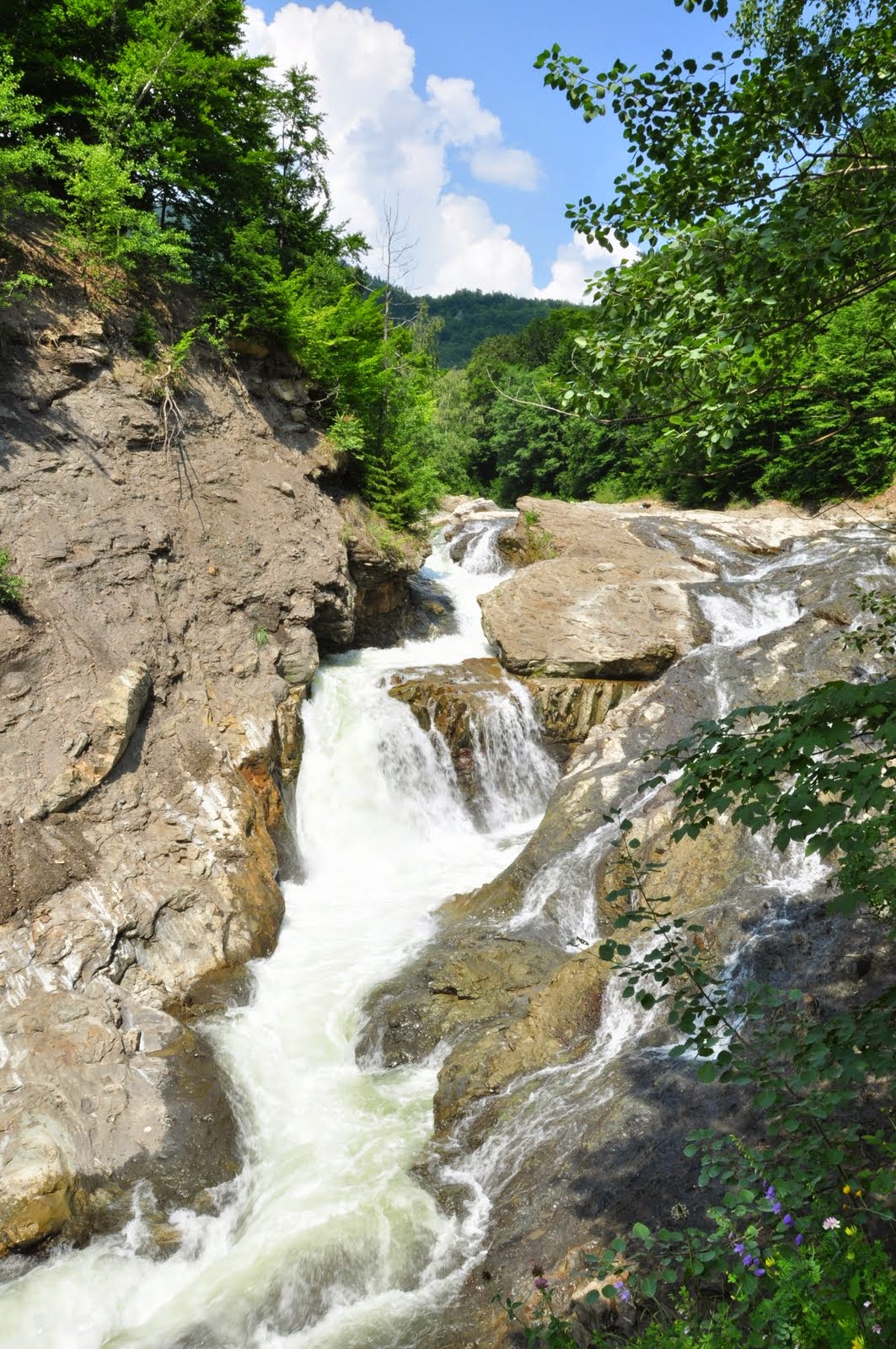 CELE MAI FRUMOASE CASCADE DIN ROMANIA: Cele mai frumoase cascade din ...