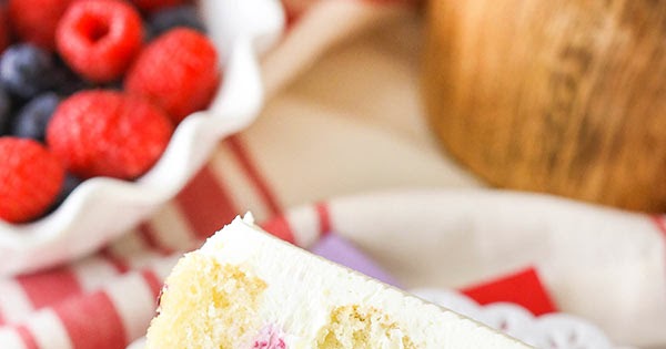 BERRY MASCARPONE LAYER CAKE