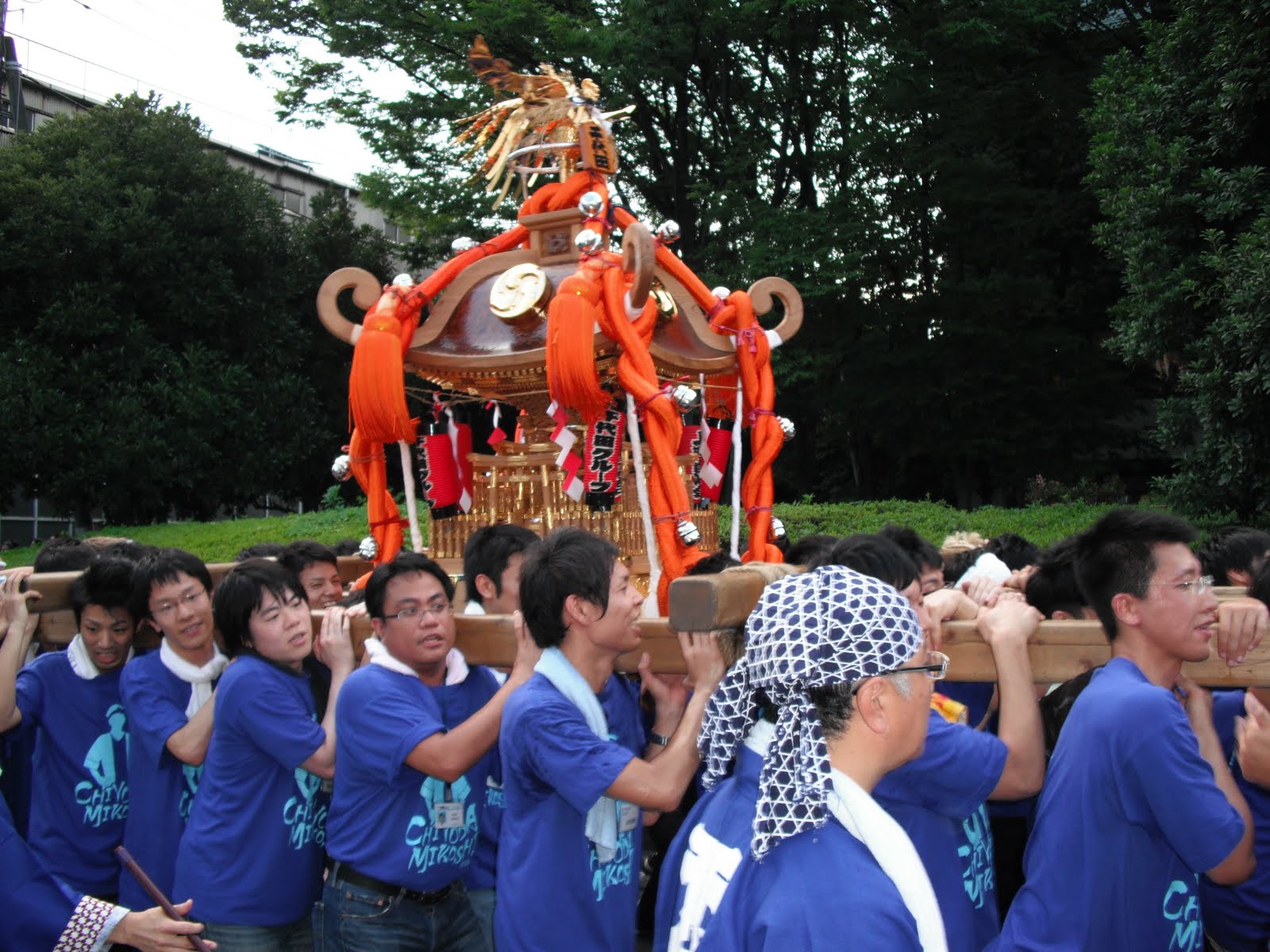 Lost in Japan...: O Mikoshi Festival!