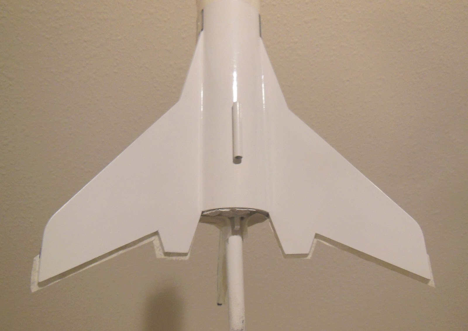 Model Rocket Building: Estes Mini Shuttle Build. Part 7, Masking