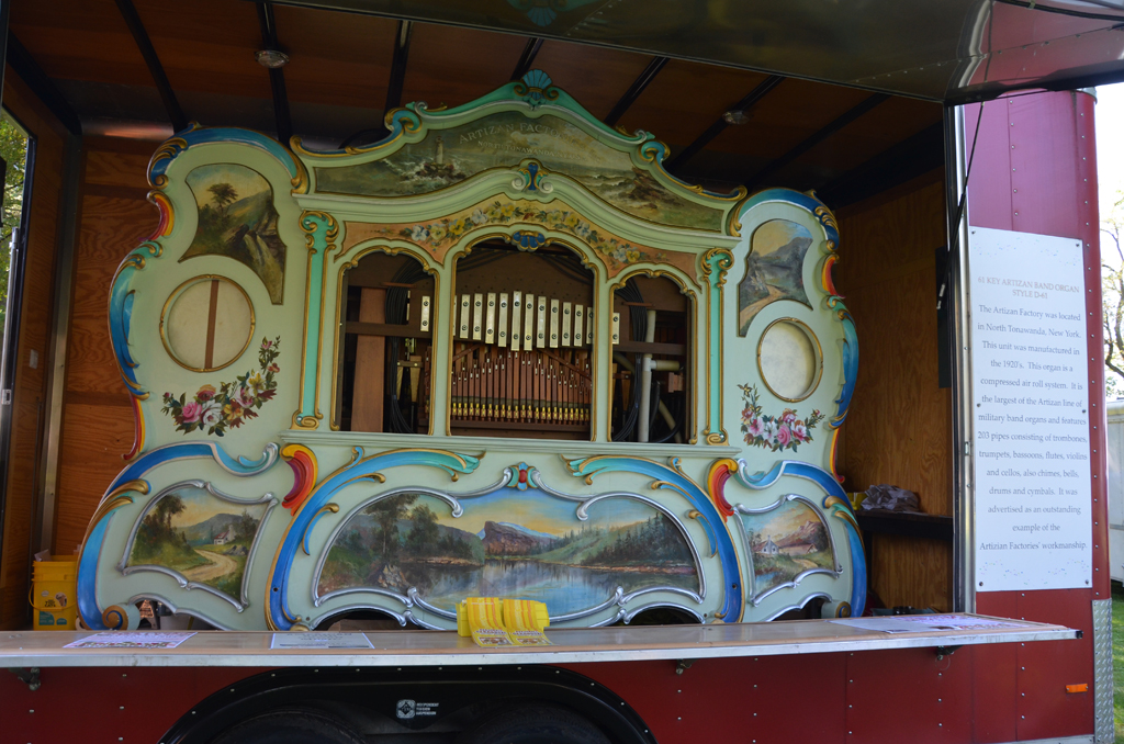 Doll Mum's blog: USA 2017 - Laura with the Band organs part 2