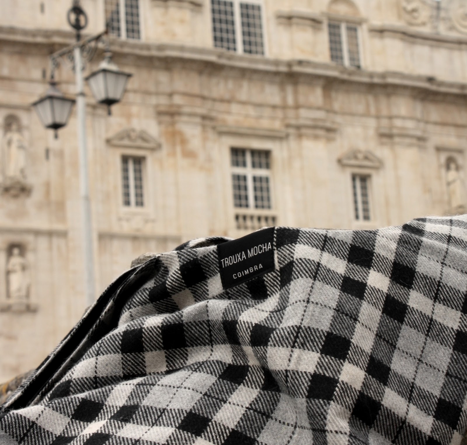 projecto TROUXA MOCHA: Trouxa na Sé Nova, Coimbra, Portugal