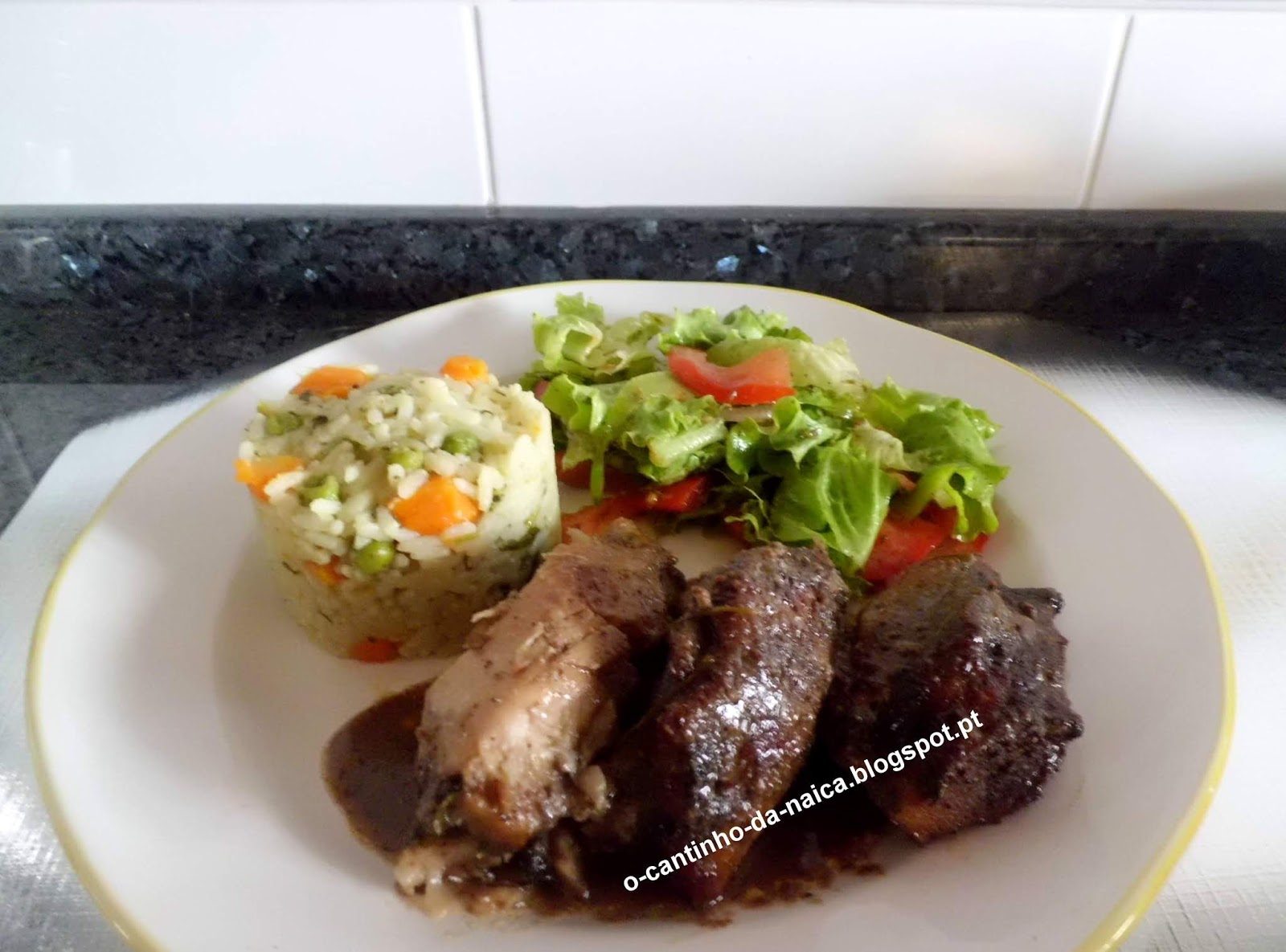 O Cantinho da Naica: Porquito , em vinho tinto