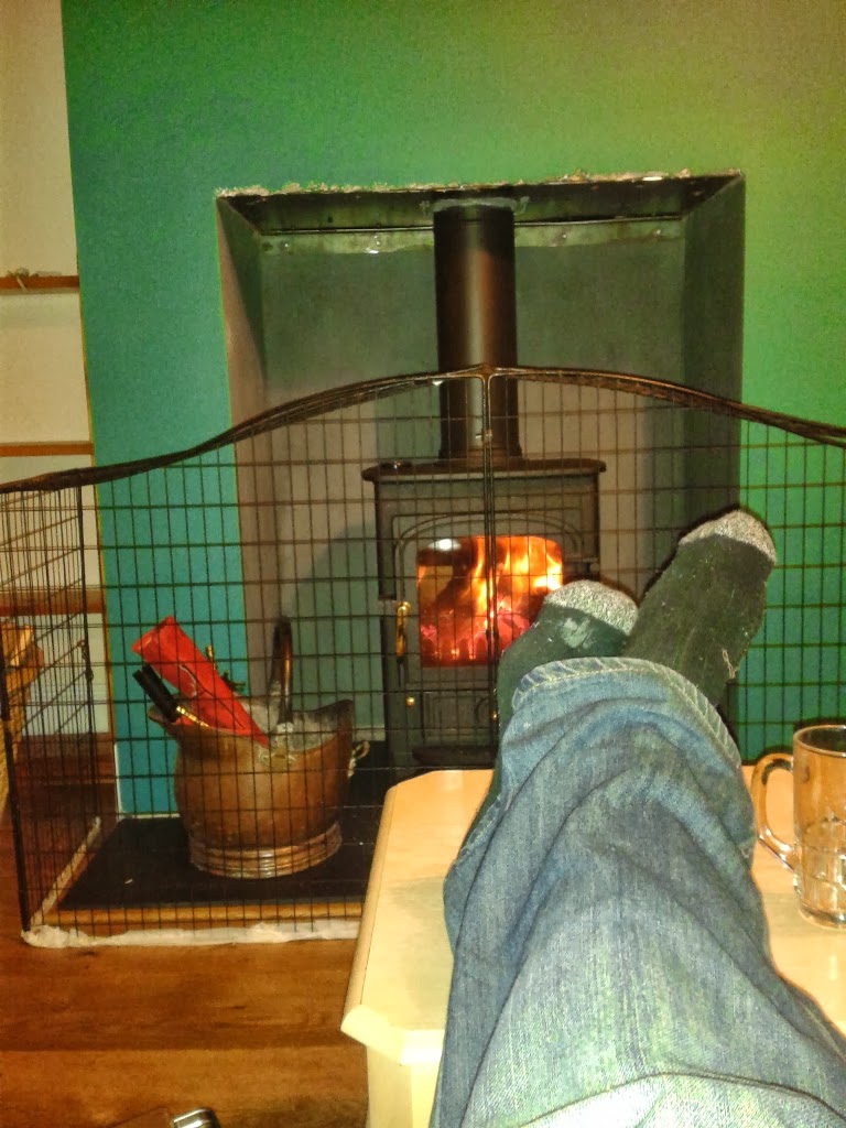 An English Homestead: Prepping On A Budget - Easy Cooking Off Grid