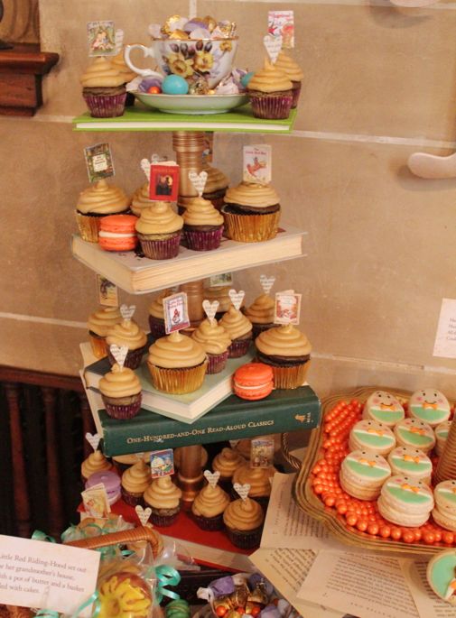 Project Denneler: Vintage Book Dessert Table