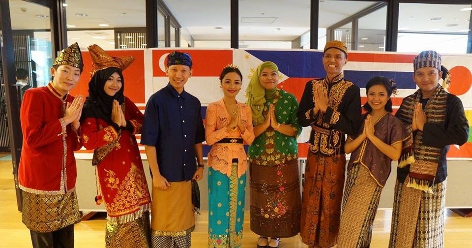 PPI Waseda: Pesona Indonesia di Ajang ASEAN Festival 2016 PPI Waseda: Pesona Indonesia di Ajang ASEAN Festival 2016
