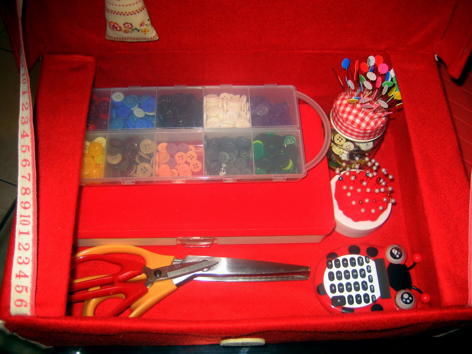 ♥ Sweet Tresa ♥¸¸.•*¨*•: #2 - Handmade Sewing Box ~ Interior