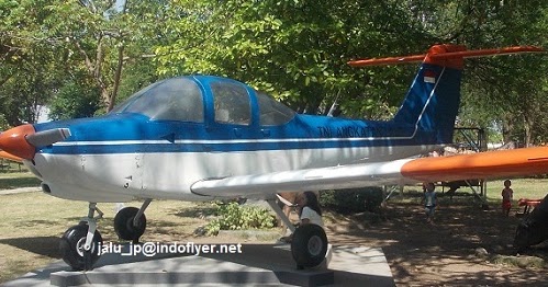 AIRPLANE SCALE MODELKIT: PIPER PA-38