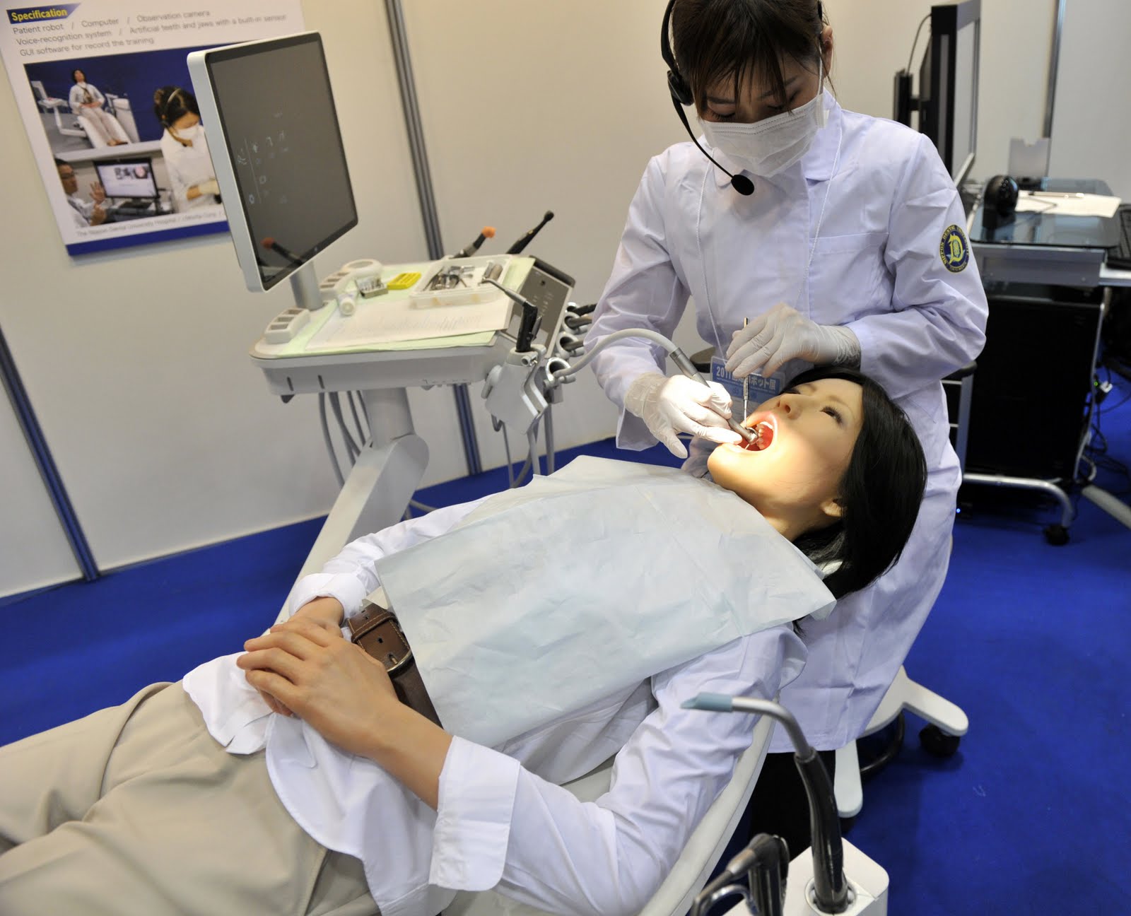 NoBs - أخبار التجارة و الأعمال: Humanoid robot dental therapy simulator ...