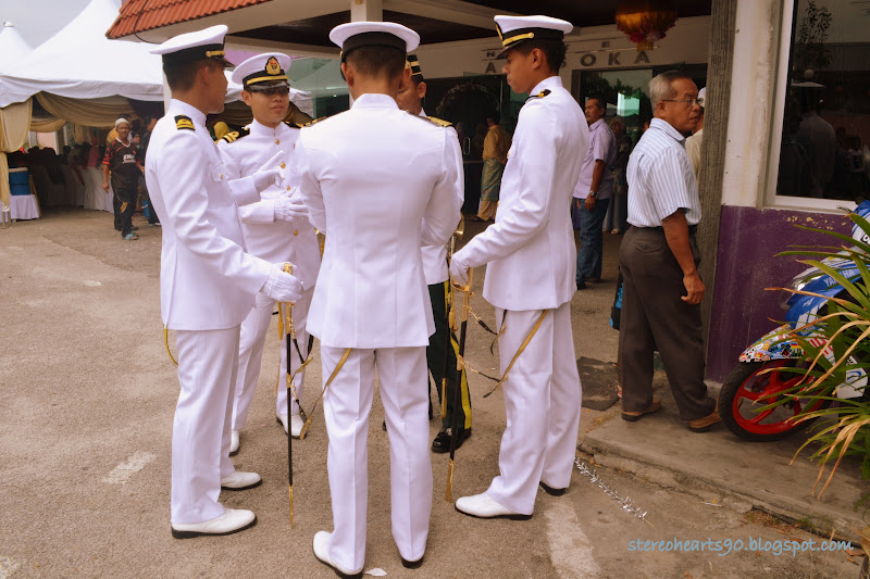 I'm Just A Girl Next Door: Kahwin Bawah Pedang!