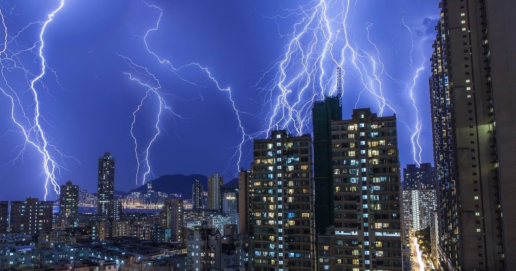 The Big Wobble : A new record: Ten thousand lightning flashes lit up ...