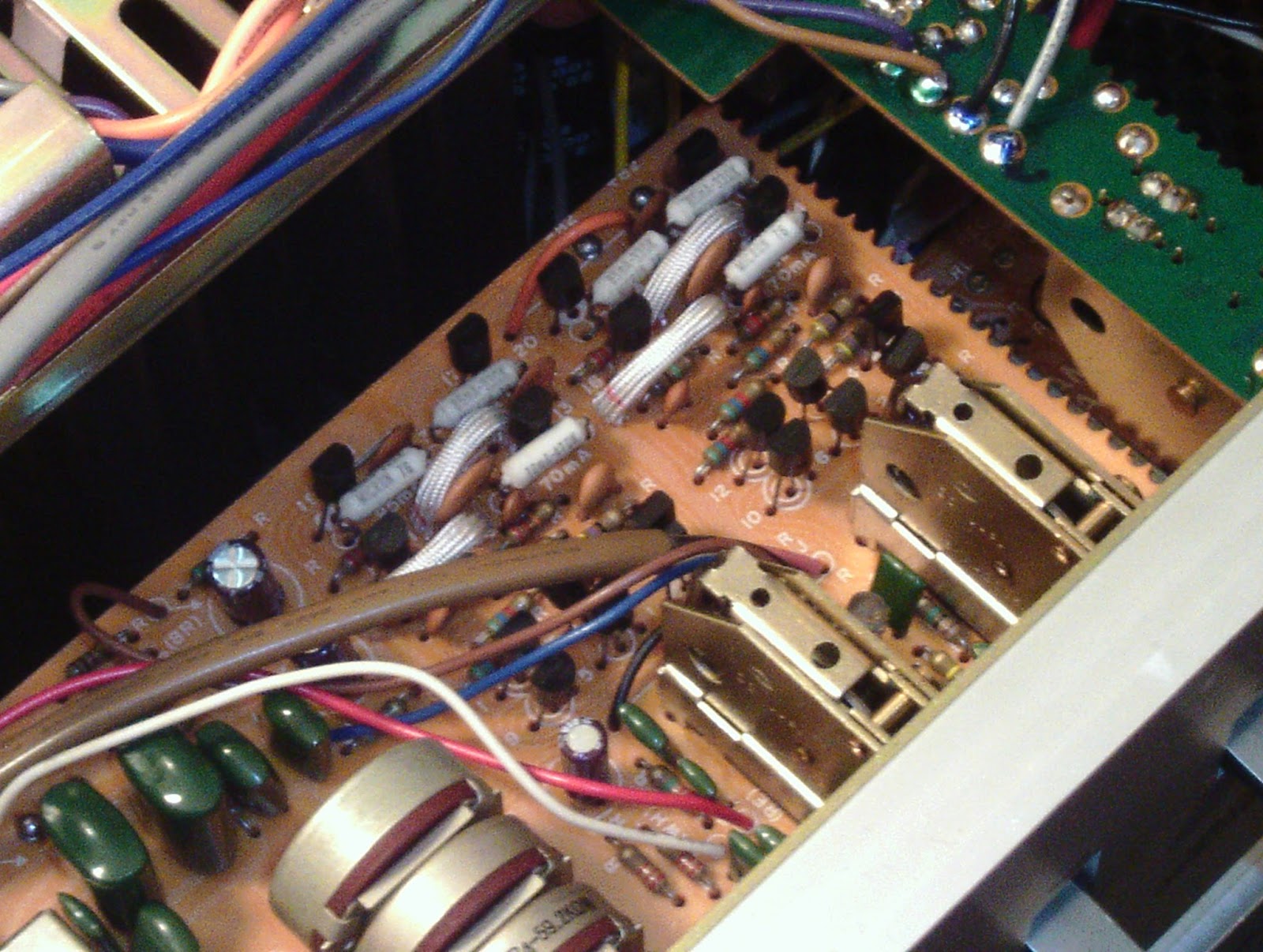 Vintage Hi-Fi Audio Restorations: Yamaha CA-1010 & CA-2010 Amplifier ...