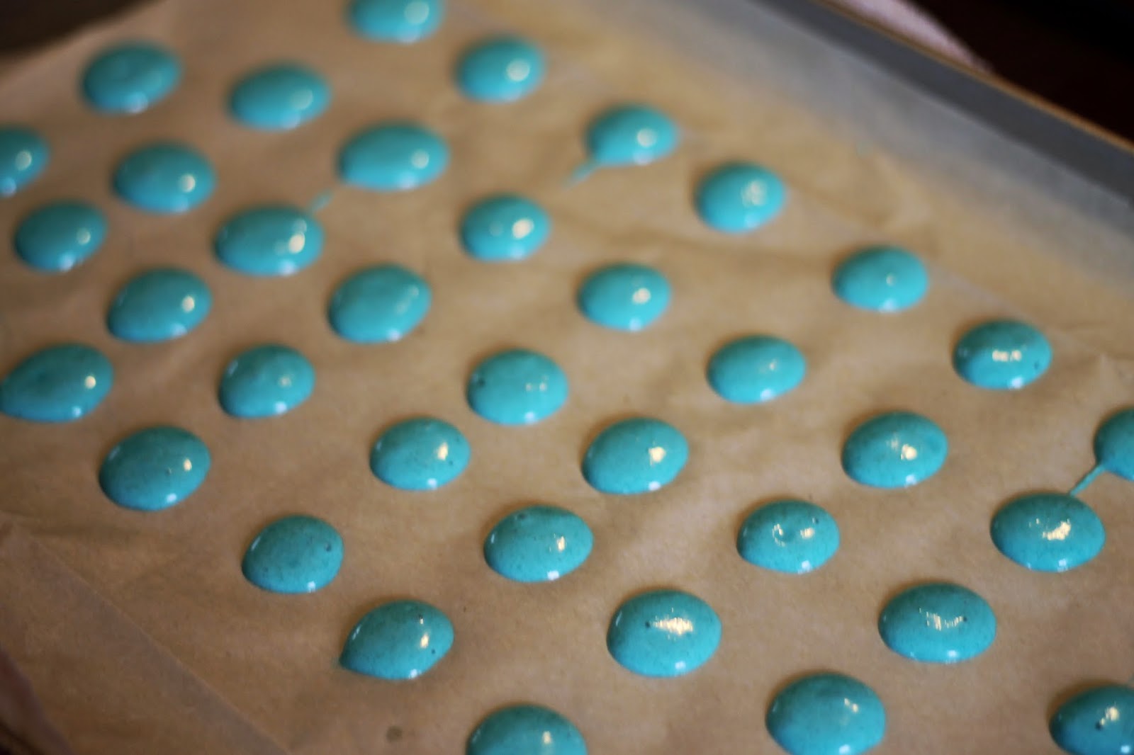 LaLa Cake: How to Make French Macarons