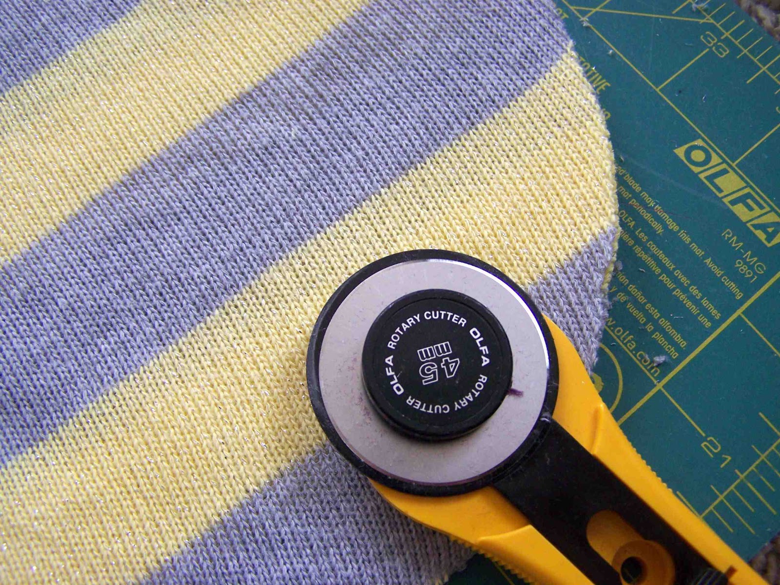 Made by Me. Shared with you.: Serged Sweater Knit Blanket: A Tutorial