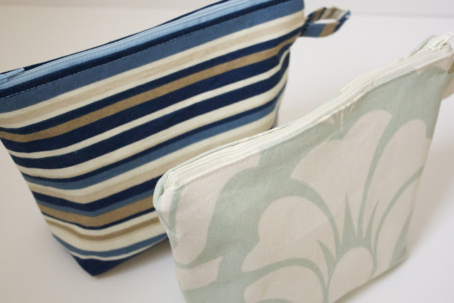 Handmade by Meg K: Vinyl-Lined Makeup Bag {Tutorial}